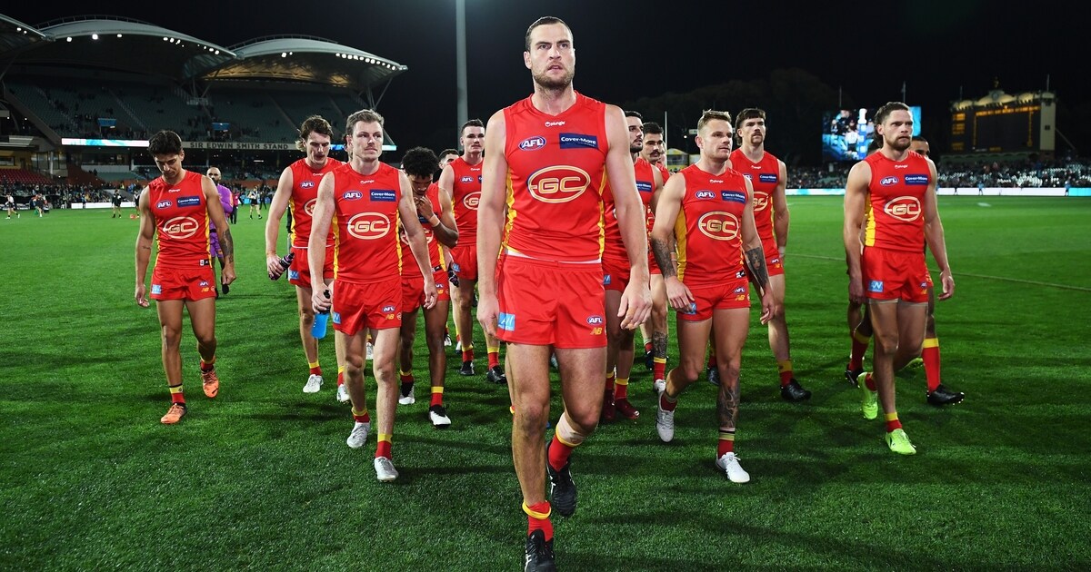 Vote for the Austworld Player of the Round