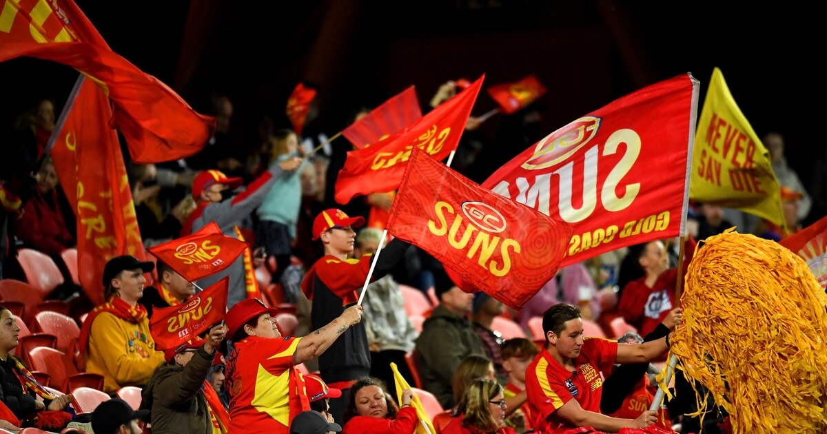 SUNS members among one million strong club