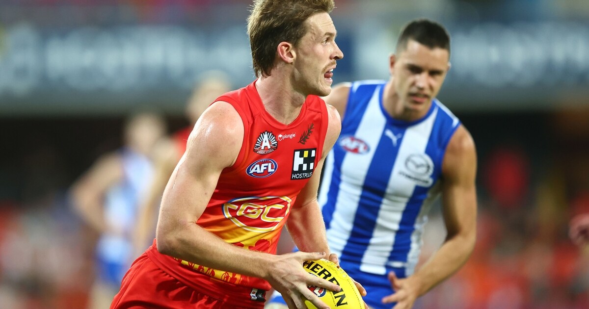 SUNS sweep coaches votes