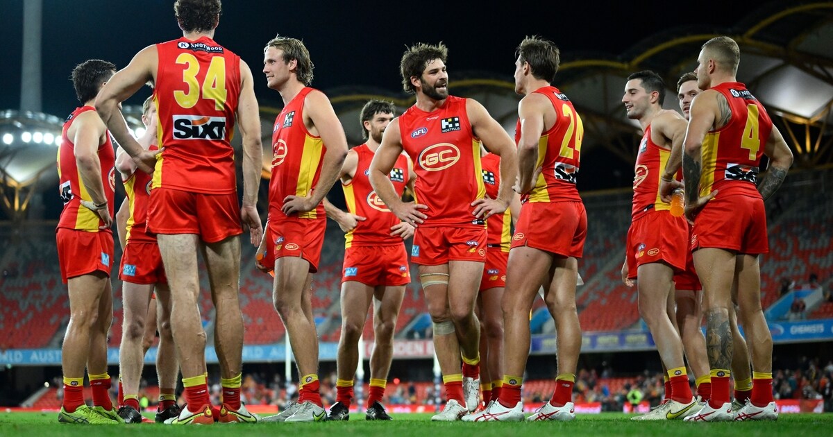 Vote now: Austworld Player of the Round