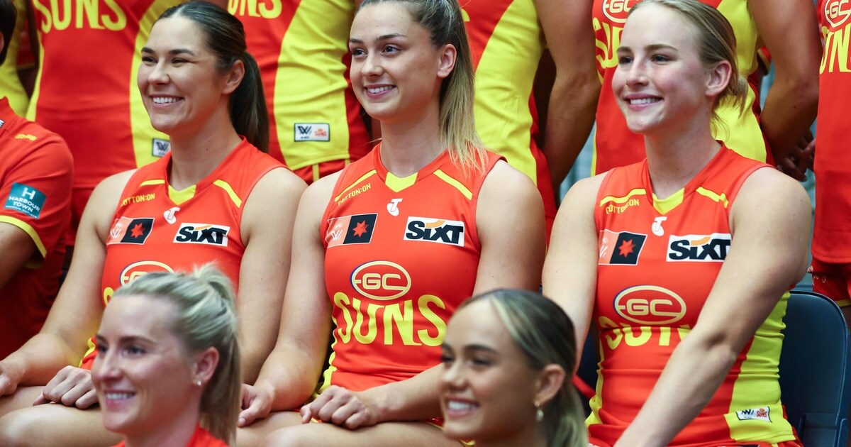AFLW 2023 Media - Gold Coast Team Photo Day